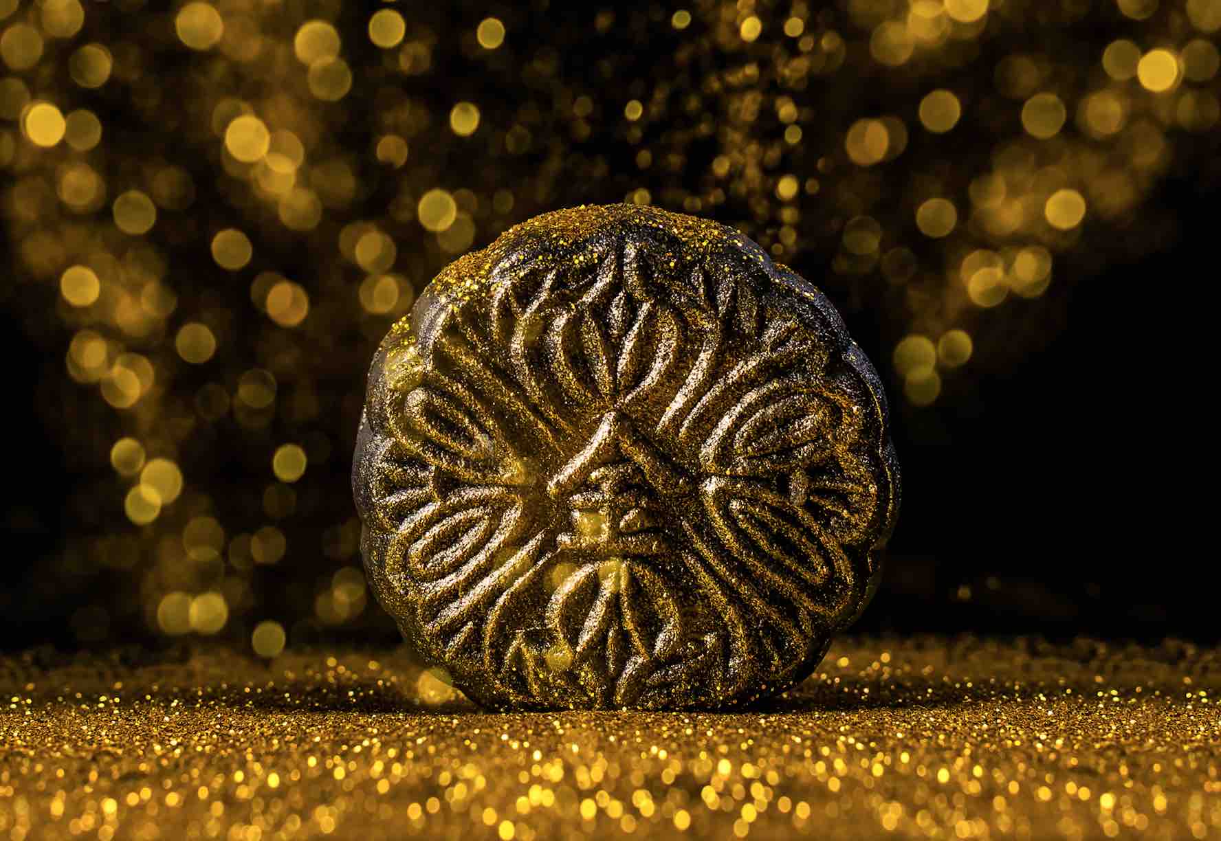 Golden Moments Mooncakes - Signature Premium Durian Snowskin Mooncakes