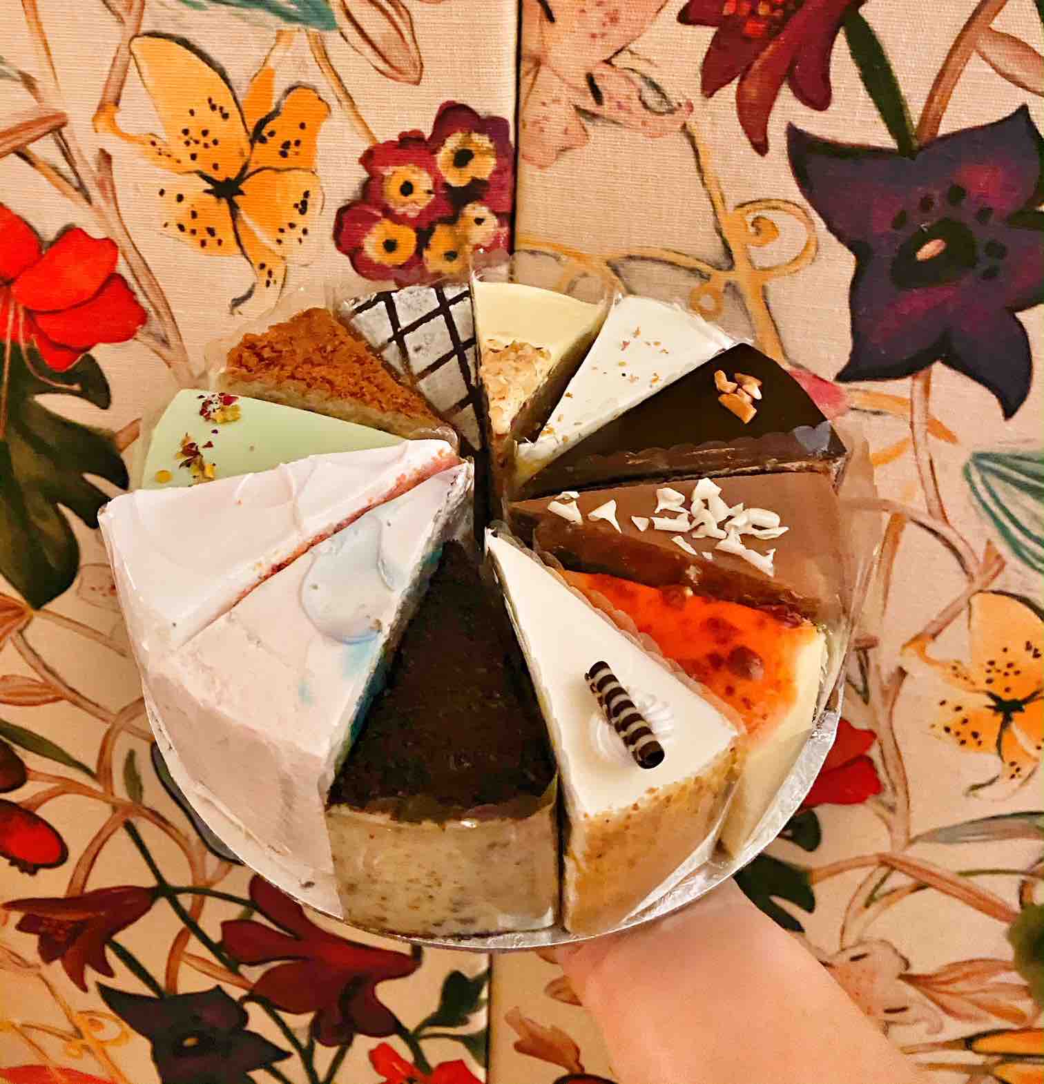 Cake Delivery Singapore Delivers Same Day, Midnight Or In Just An Hour!