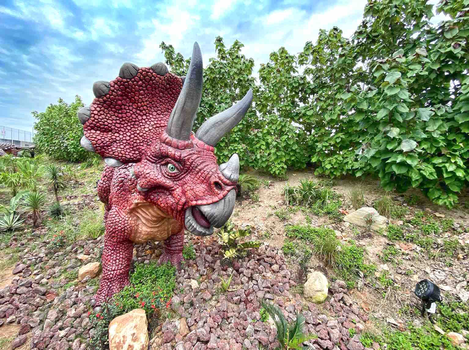 Jurassic Mile Singapore - Book Your Face-to-face With Giant Dinosaurs