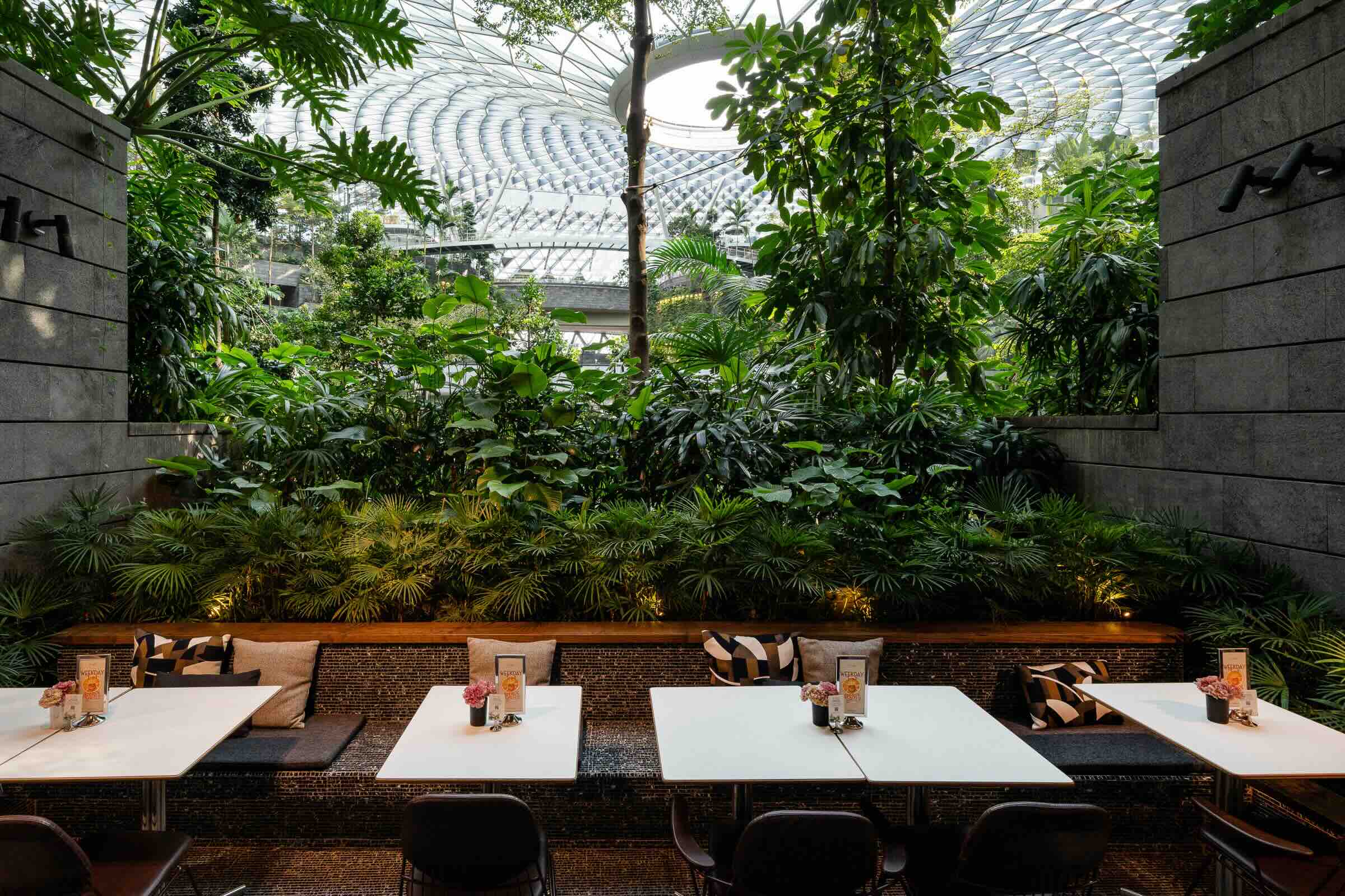 PS.Cafe Jewel Opens In Changi Featuring Local Signature Dishes